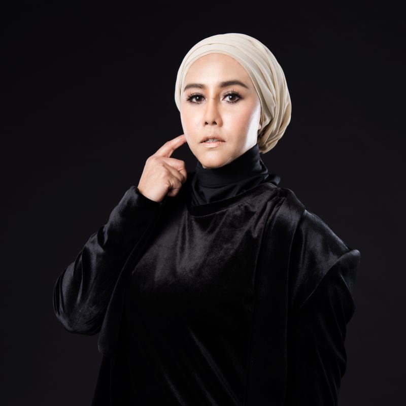 Usia 53 Tahun Ella Masih Ligat Di Pentas. Bakal Adakan Konsert ...