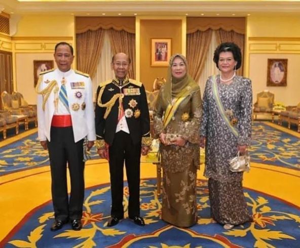 Kenali Wajah-Wajah RAJA PERMAISURI AGONG Pertama Hingga Yang Terkini ...